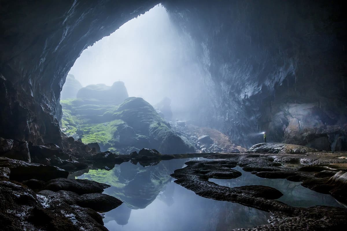 Wedding Cake in Son Doong Cave: The giant stalagmite in Doline 1